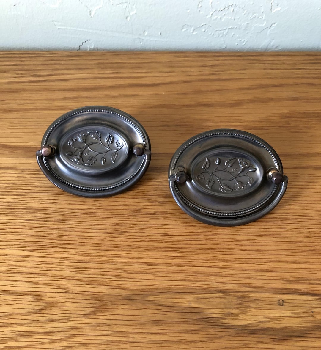 Hepplewhite Drawer Pulls Oval Vine Leaves Flowers 2 PULLS AVAILABLE ...