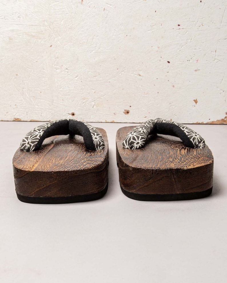 Traditional Japanese Wooden Clog Sandals - Etsy