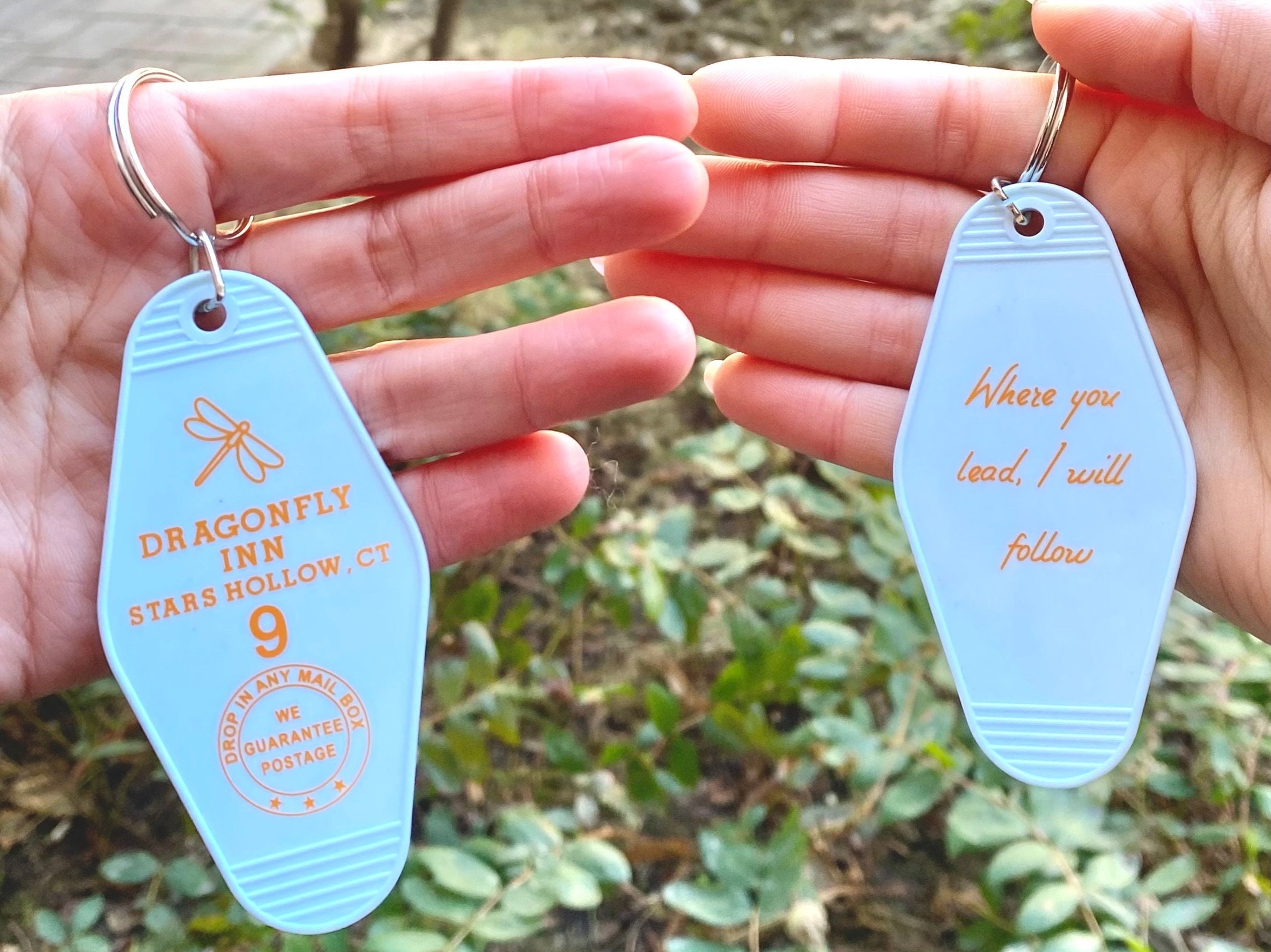 GILMORE GIRLS Key Holder + Greeting Card // Dragonfly Inn, Stars Hollow ...