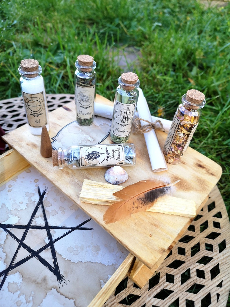 Pendulum / Dowsing Board Divination Witchcraft Divinatory Arts ...