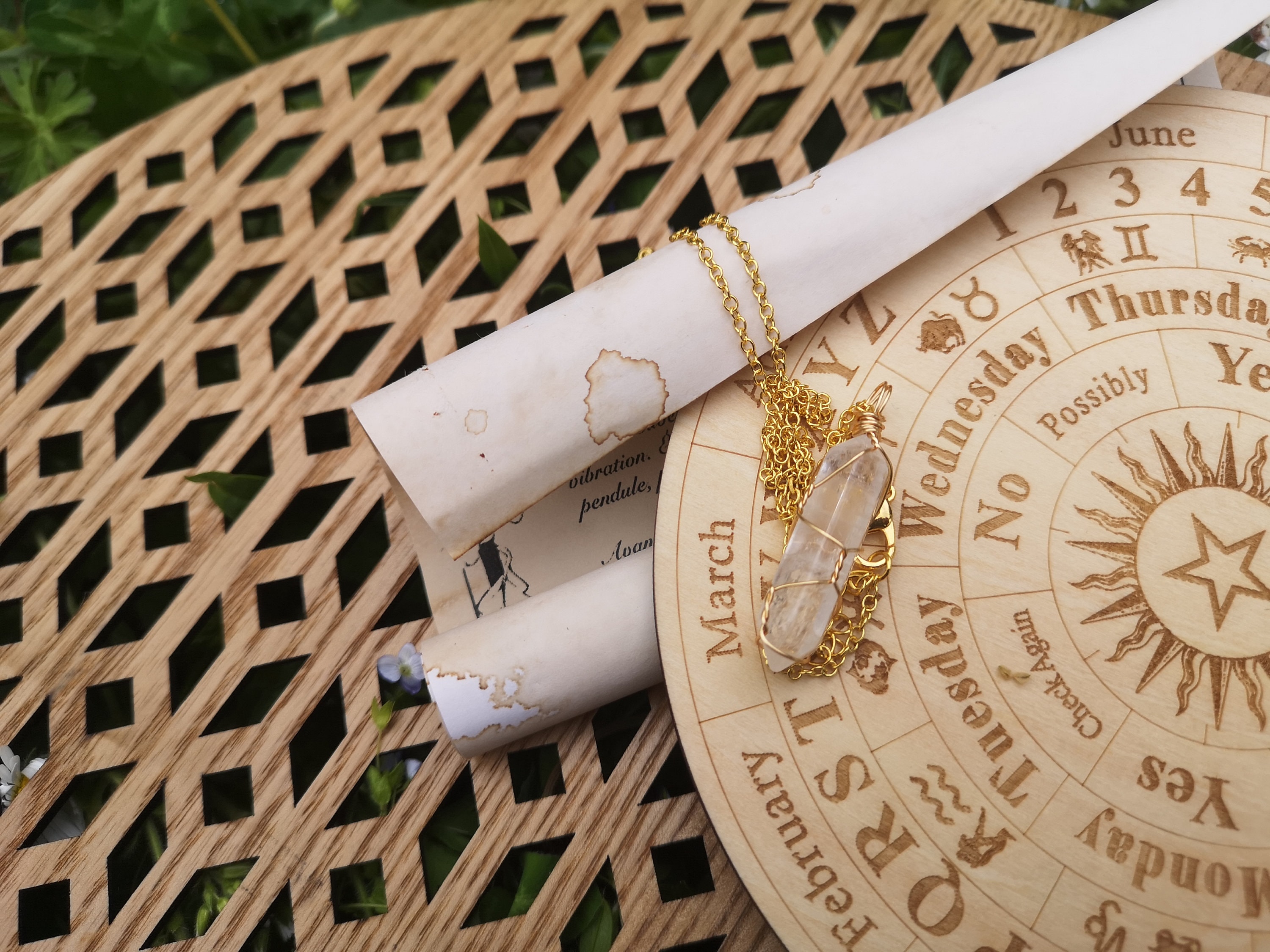 Pendulum / Dowsing Board Divination Witchcraft Divinatory Arts ...