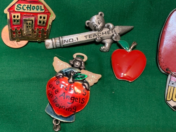 6 Cute Pins for a Terrific Teacher - Gem