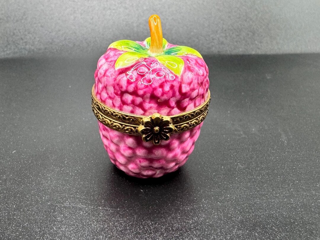 Limoges France raspberry Porcelain Peint Main Fruit Small Trinket ...