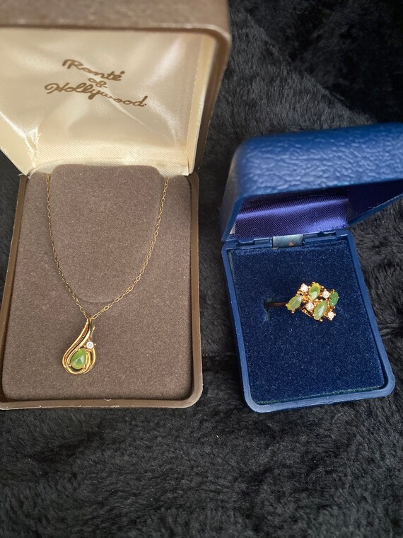 1986 Ronte of Beverly Hills matching jade set - Gem