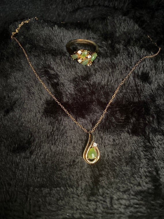 1986 Ronte of Beverly Hills matching jade set - Gem