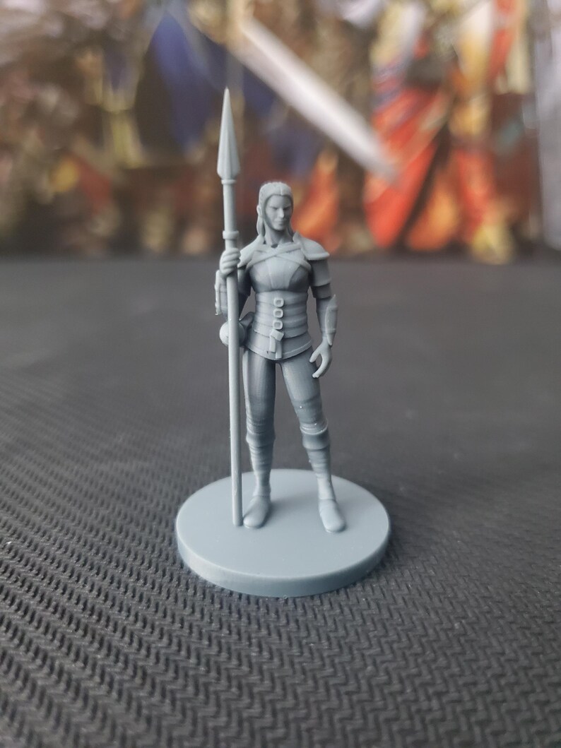 Human Female Fighter With Spear Relaxed/ Mz4250/ 25mm Scale Miniature ...