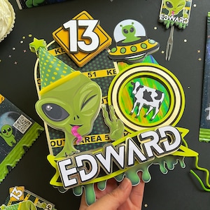 Alien Cake Topper, Space Alien Birthday, Out of This World Cake Topper ...