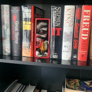 Pennywise Figurine Scary Monster Bookends Bookshelf Accessories Stephen ...