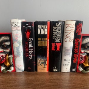 Pennywise Figurine Scary Monster Bookends Bookshelf Accessories Stephen ...