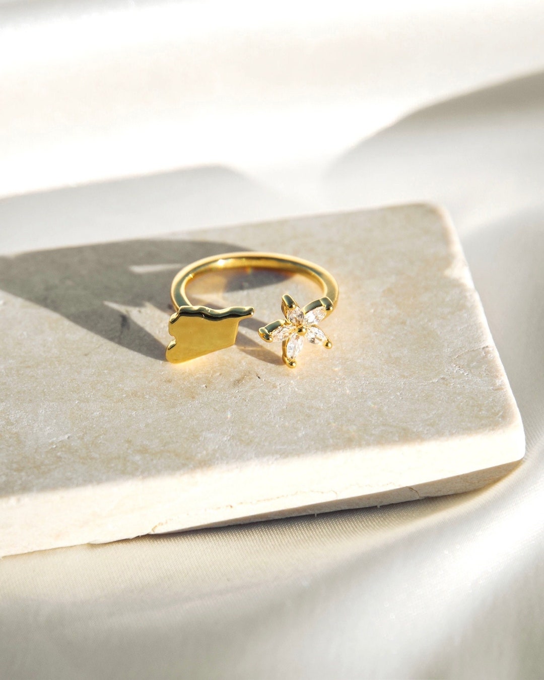 Syria Watan Ring With White Jasmine Flower 18k Gold Plated Middle East ...