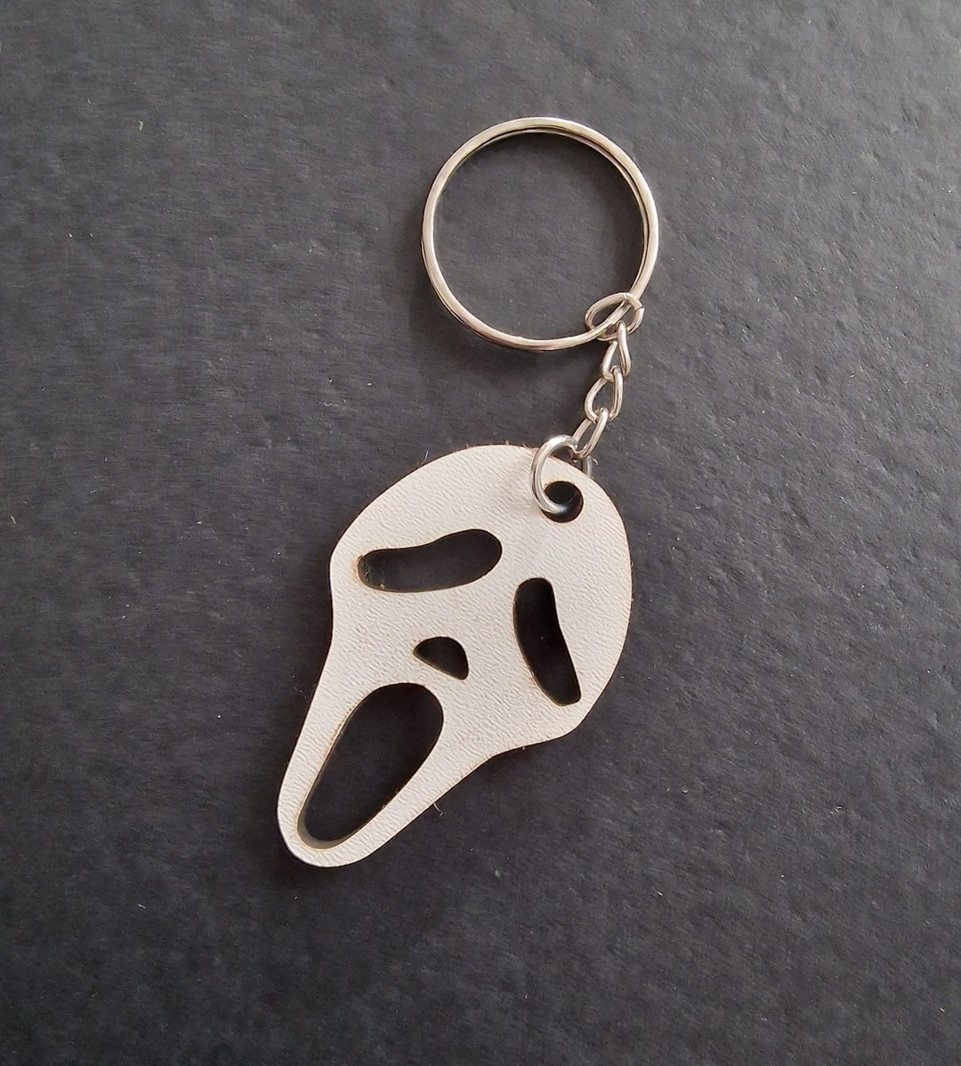 Halloween Keyring Ghost Face Keyring Halloween Gift Spooky Gift Keyring ...
