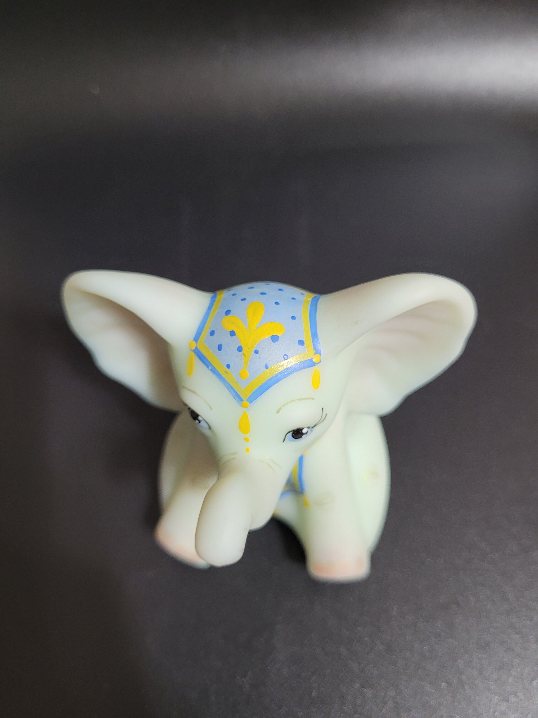 HTF RARE Only 90 Made Fenton H.p. Lotus Mist Elephant 2005 Circus ...