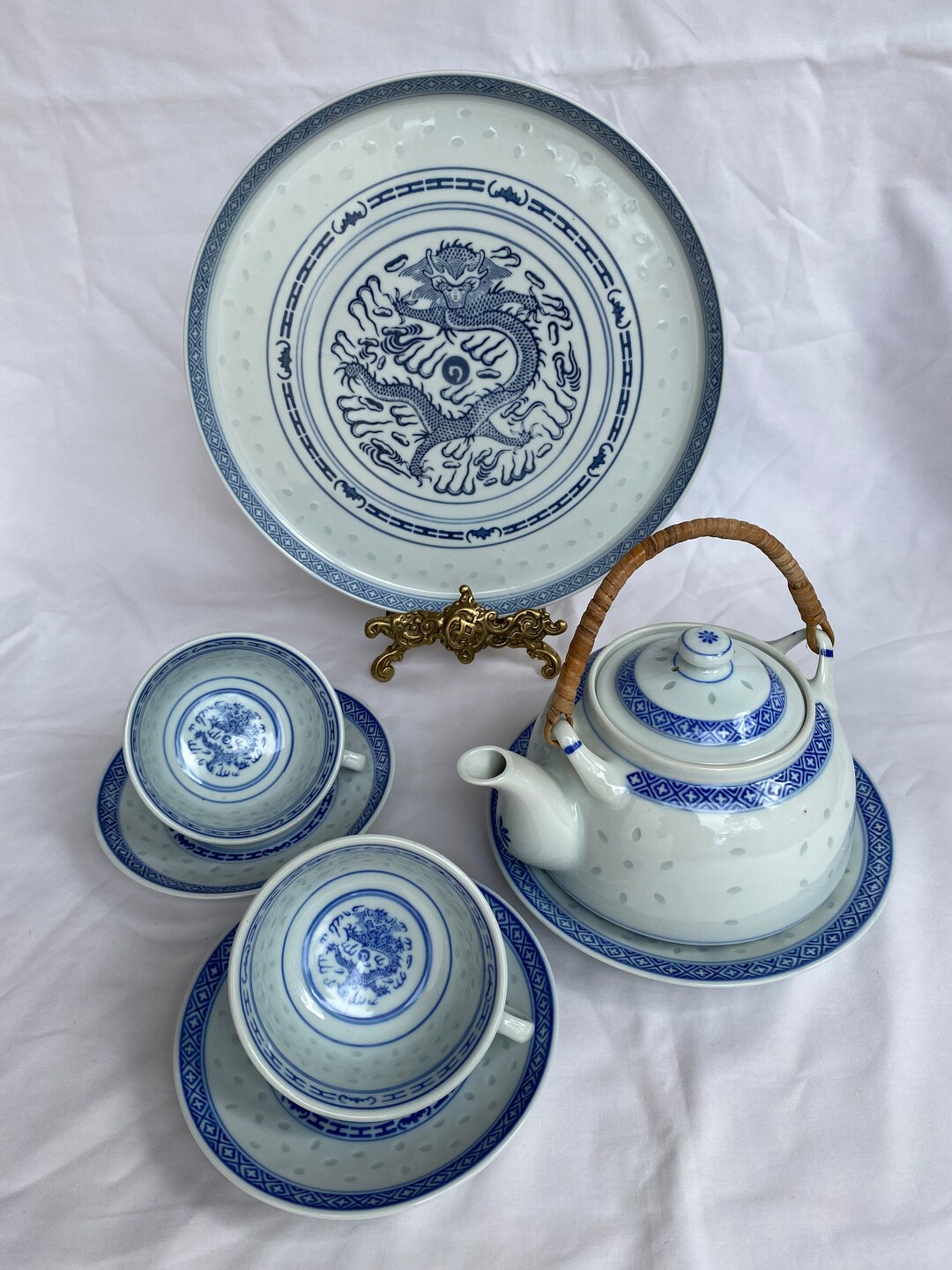 Vintage Chinese Jingdezhen Porcelain Blue and White Dragon Rice Grain ...