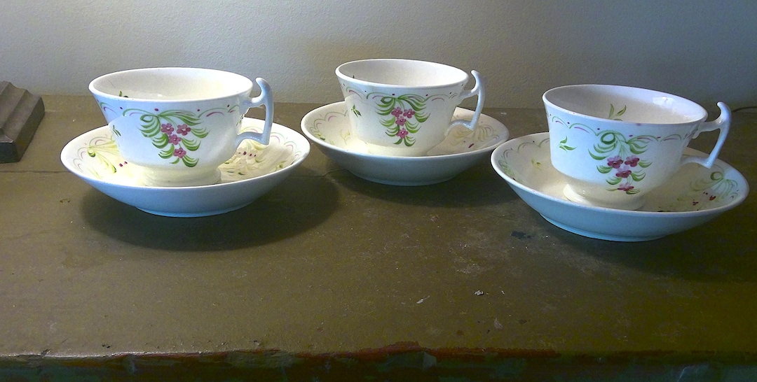 3 Sprig Cups and Saucer in Swag Pattern - Etsy