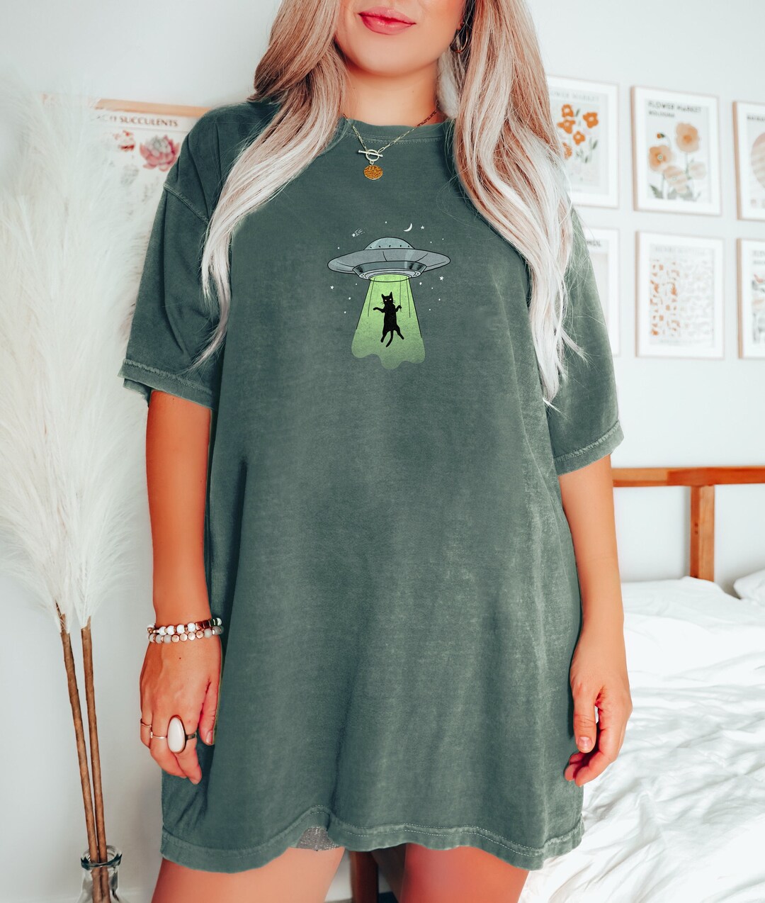 Funny UFO Cat Shirt Cat Lover Gift Alien Cats Shirt Cat Owner Gift ...