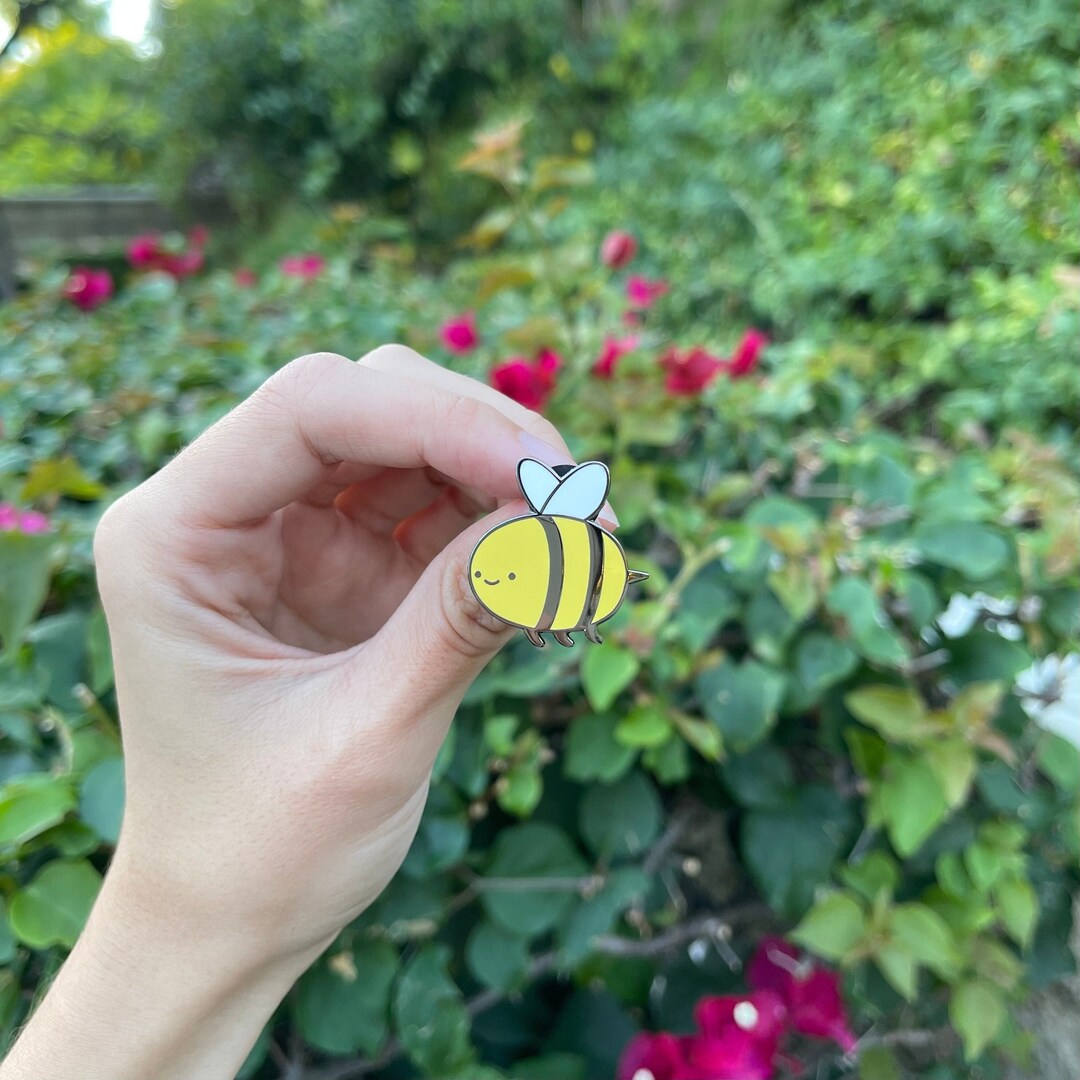 Breezy Bee Enamel Pin - Etsy