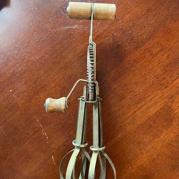 Antique Hand Mixer - Etsy