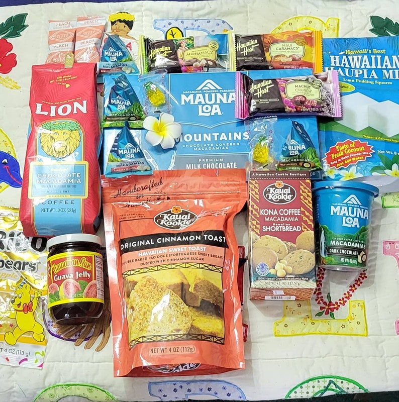 Hawaii Favorites Food & Snacks Gift Box medium - Etsy