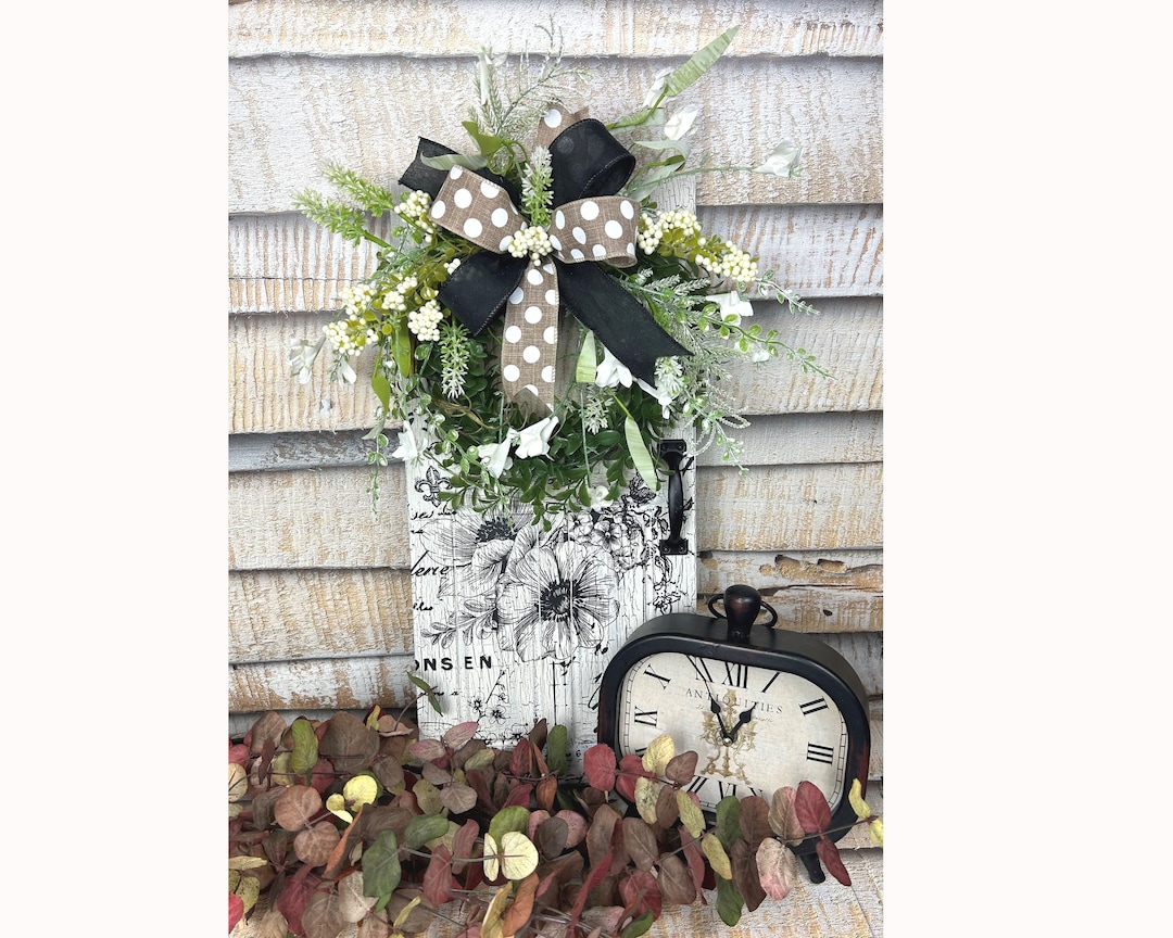 Floral Farmhouse Wall Decoration, Spring Shelf Sitter, White Floral ...