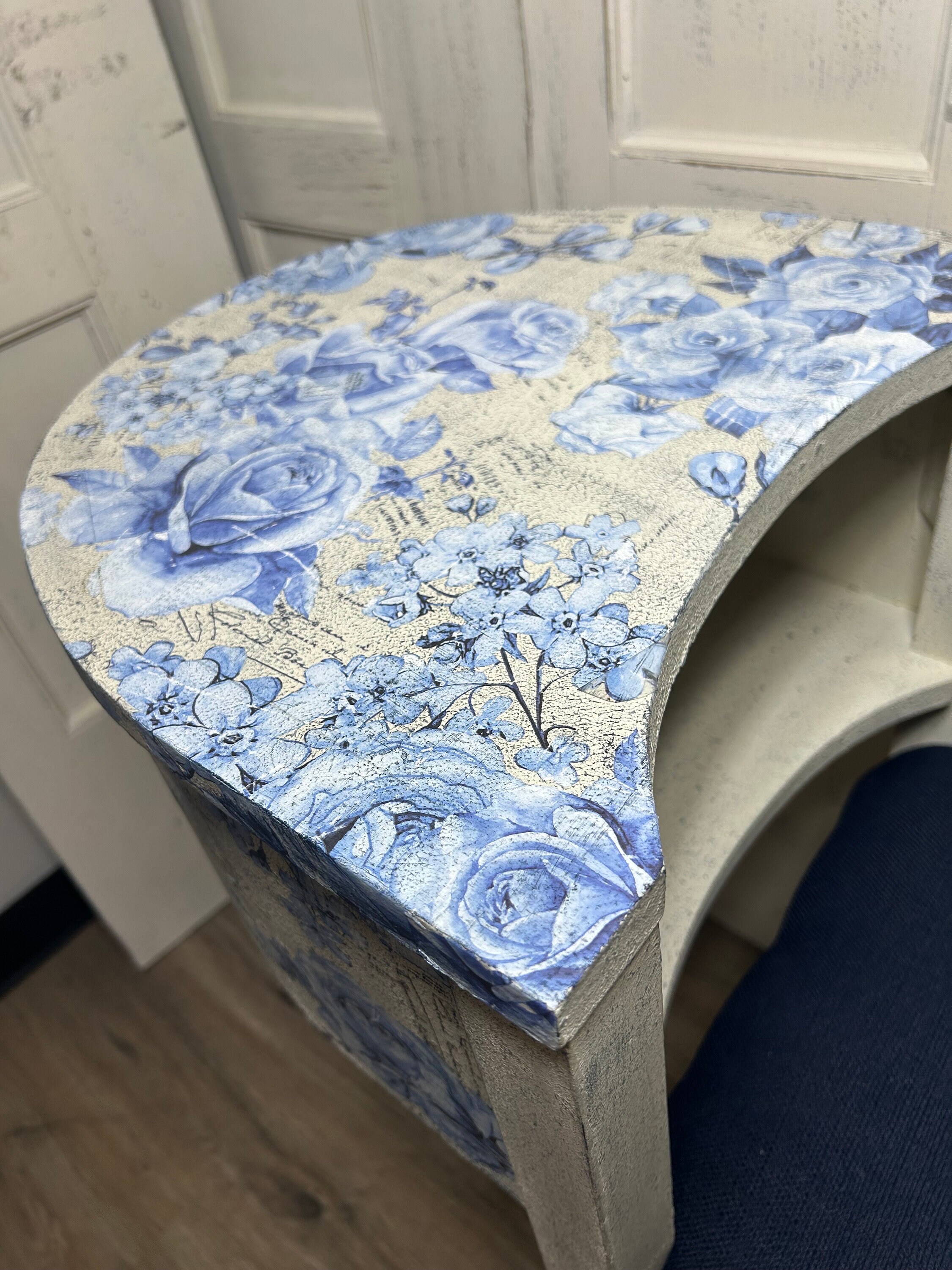 Vintage Gossip Bench, Phone Table With Seat, Floral French Country Blue ...