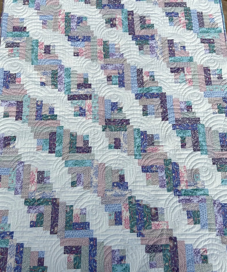 Handmade Curvy Log Cabin Quilt - Etsy