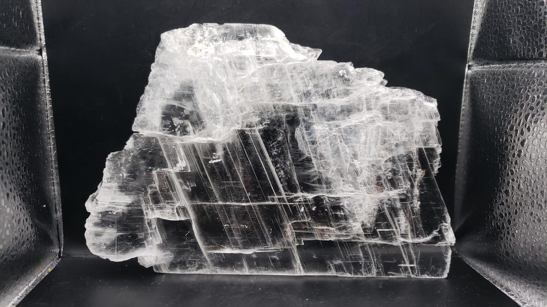 Gorgeous Grade A 432 Gram Utah Selenite Slab Housewarming Crystal Home ...