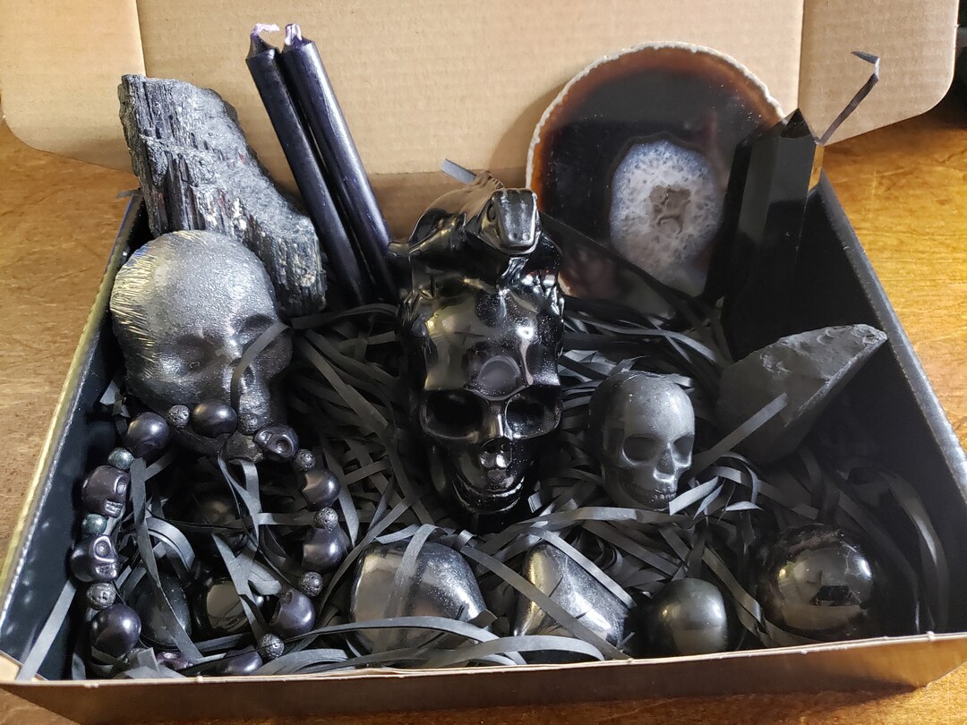 Limited Edition Box Set the Black Crystal Box Halloween Gothic Skull ...