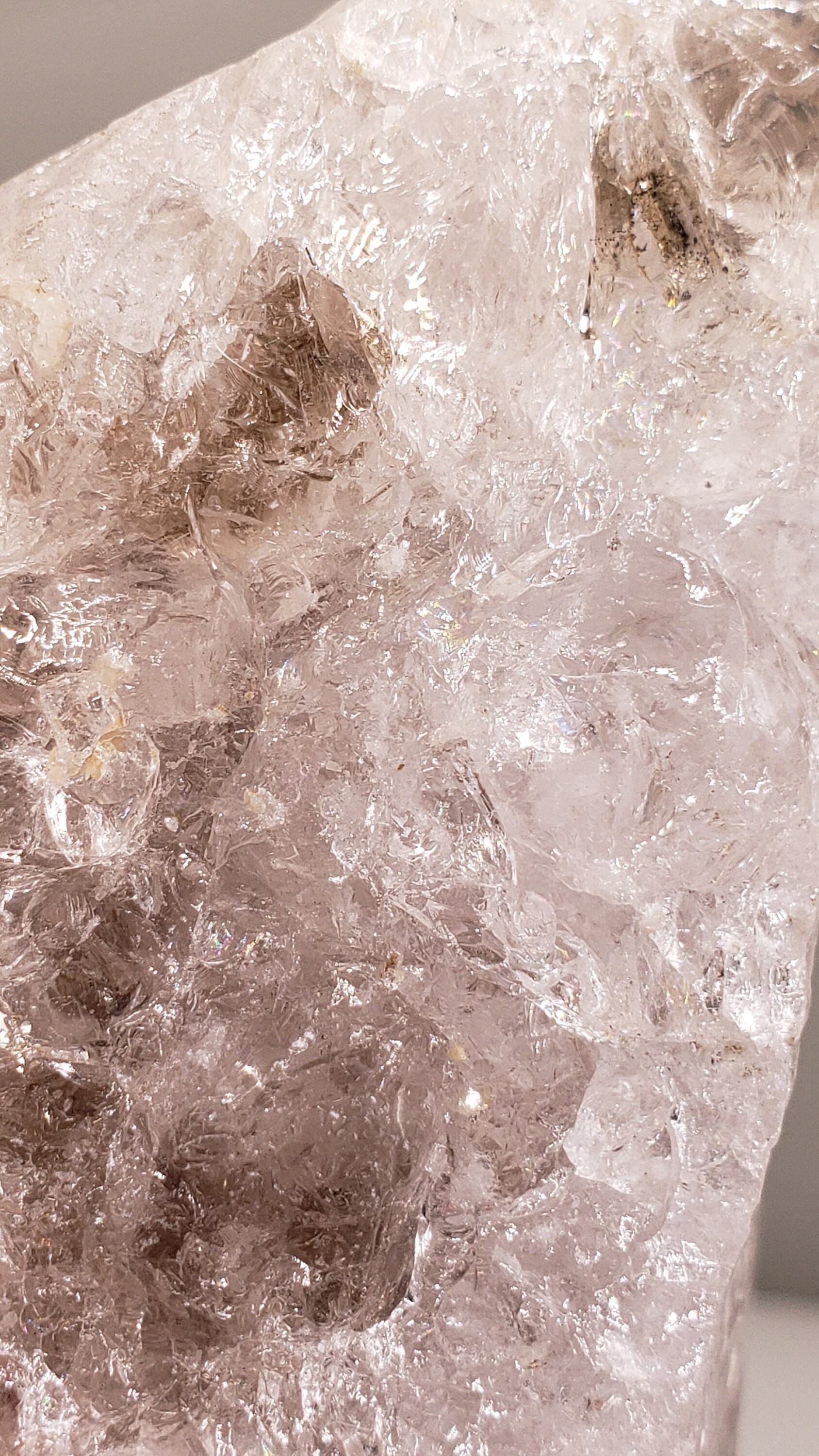 Striking Clear Quartz With Rainbow Flash Rock Crystal Master Healer ...