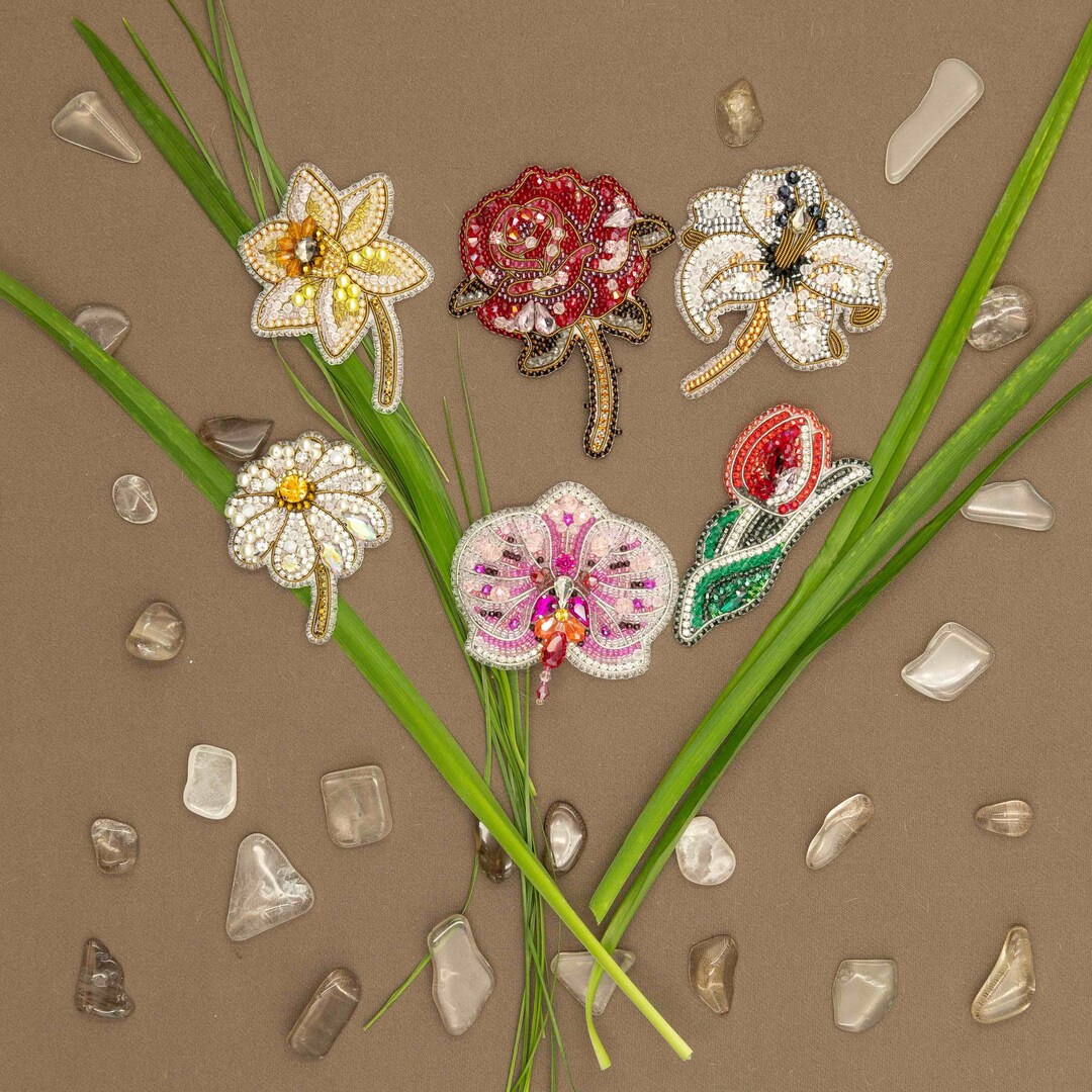 Set of 6 DIY Beaded Brooches Kits, Craft Kits, Beaded Flower Brooches ...