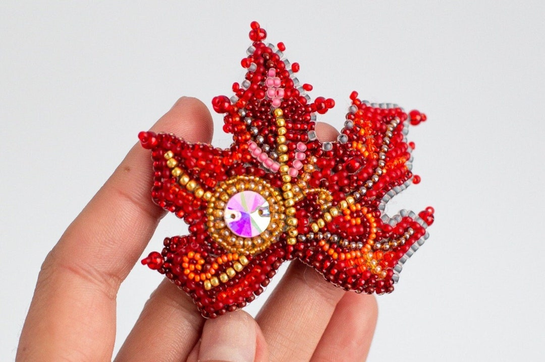 Maple Leaf Bead Embroidery Kit. Seed Bead Brooch Kit. DIY Craft Kit ...
