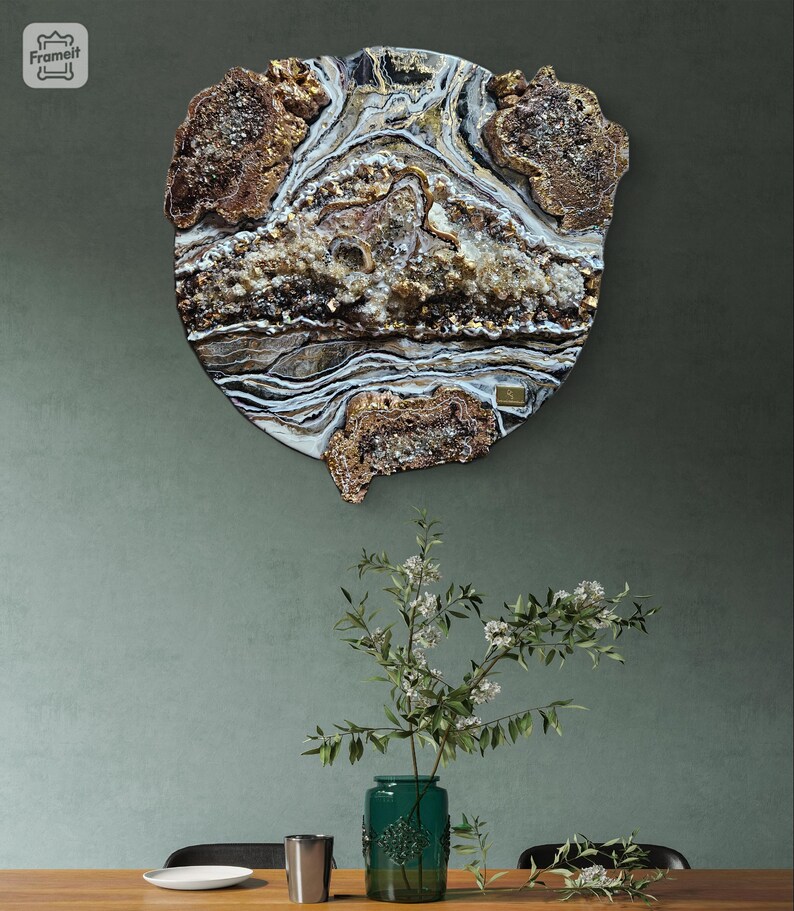 Neutral Shade Resin Geode Painting, Beige White Gold Resin Painting ...