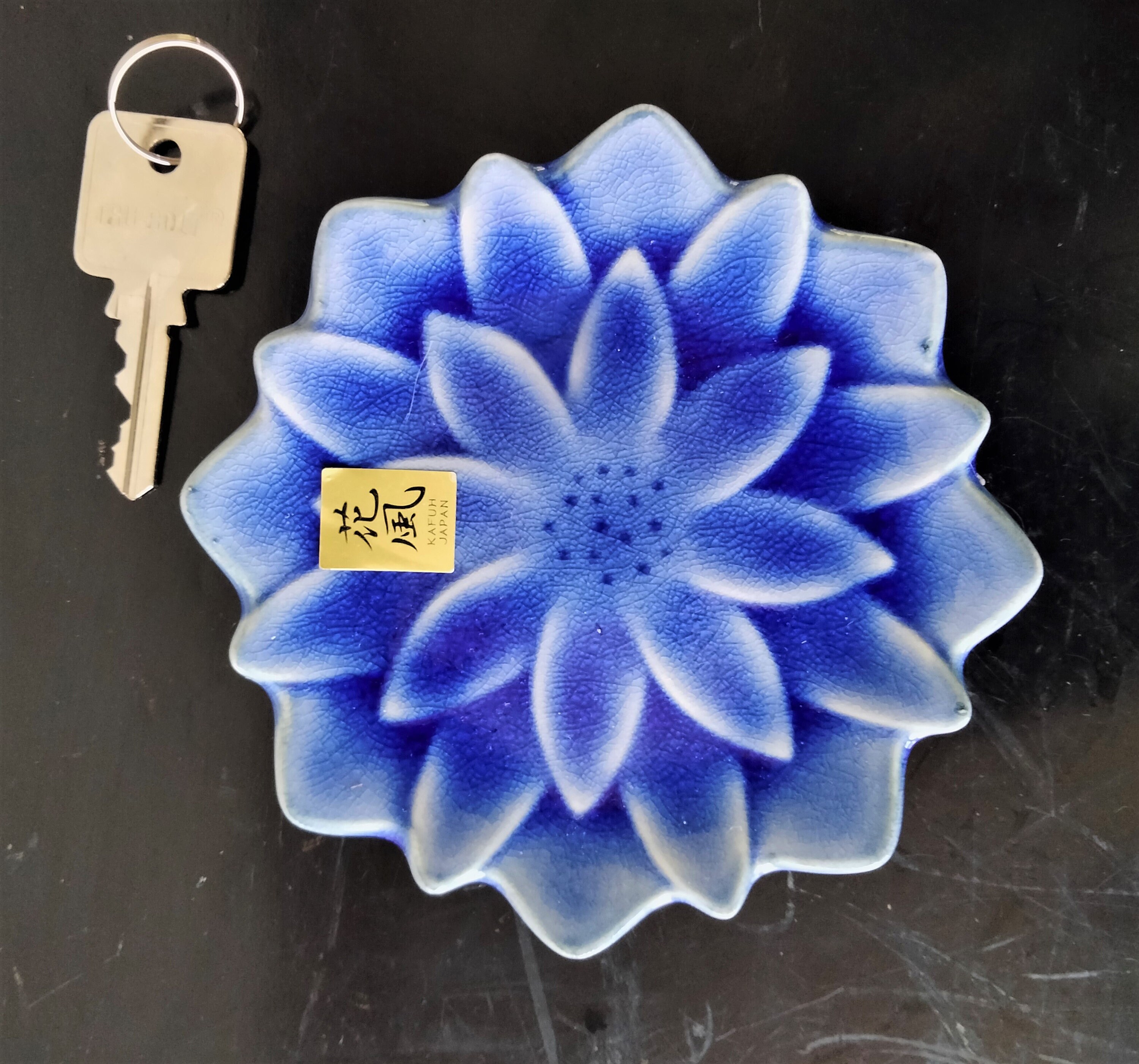 LOTUS Theme Famous Kafuh JAPAN Porcelain Plate, Hand Painted, Shaded ...