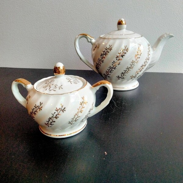 Daisy Tea Pot - Etsy