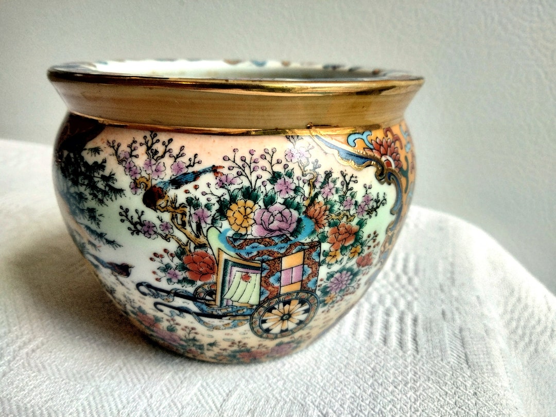LUSH Spring Flower Vase-hand Painted All Over, Golden Trim, Vintage ...