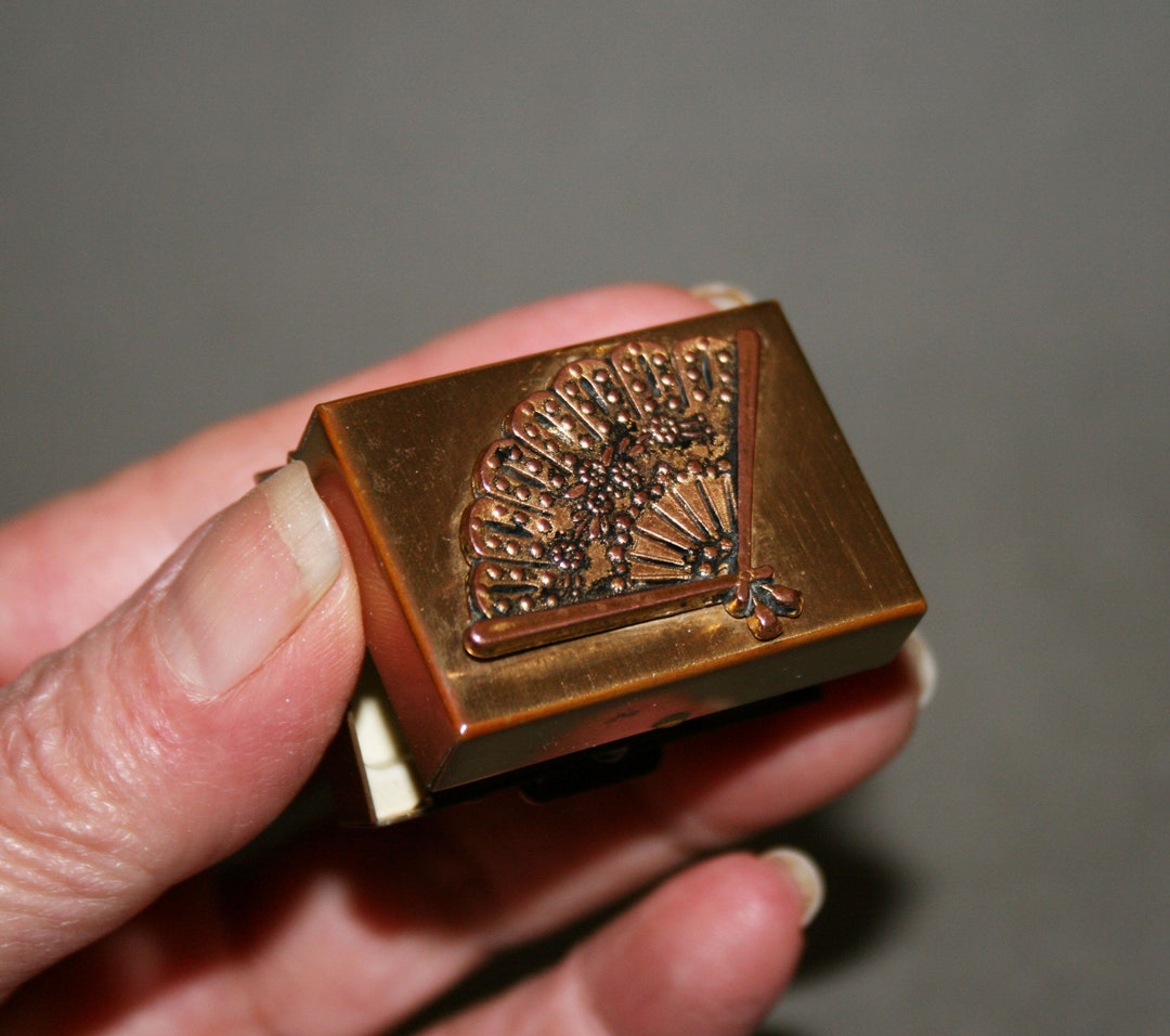 Pocket Size Brass Pill Box • Gold Color Vintage Collectable Pill Boxes ...