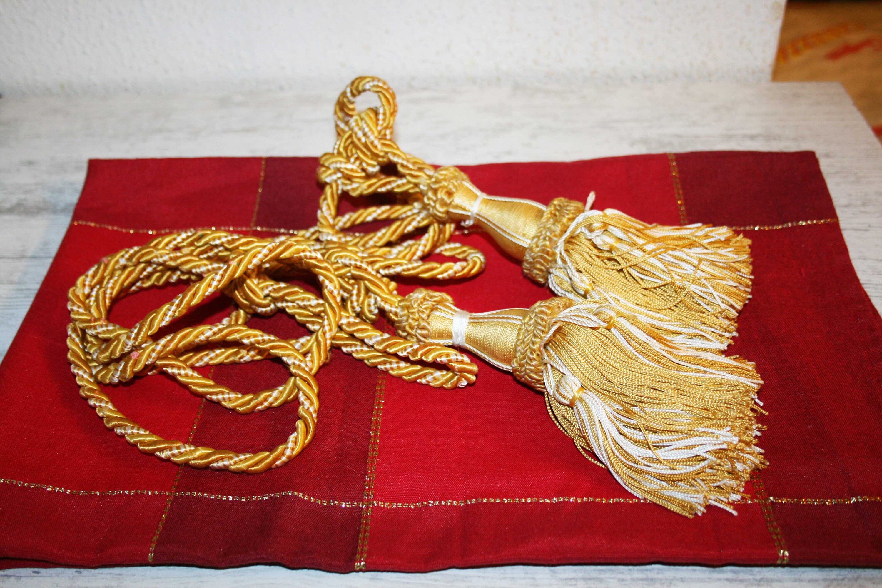 Vintage Tiebacks, Large Embrasse Mix Color Gold/antique Ivory 2 Tassels ...