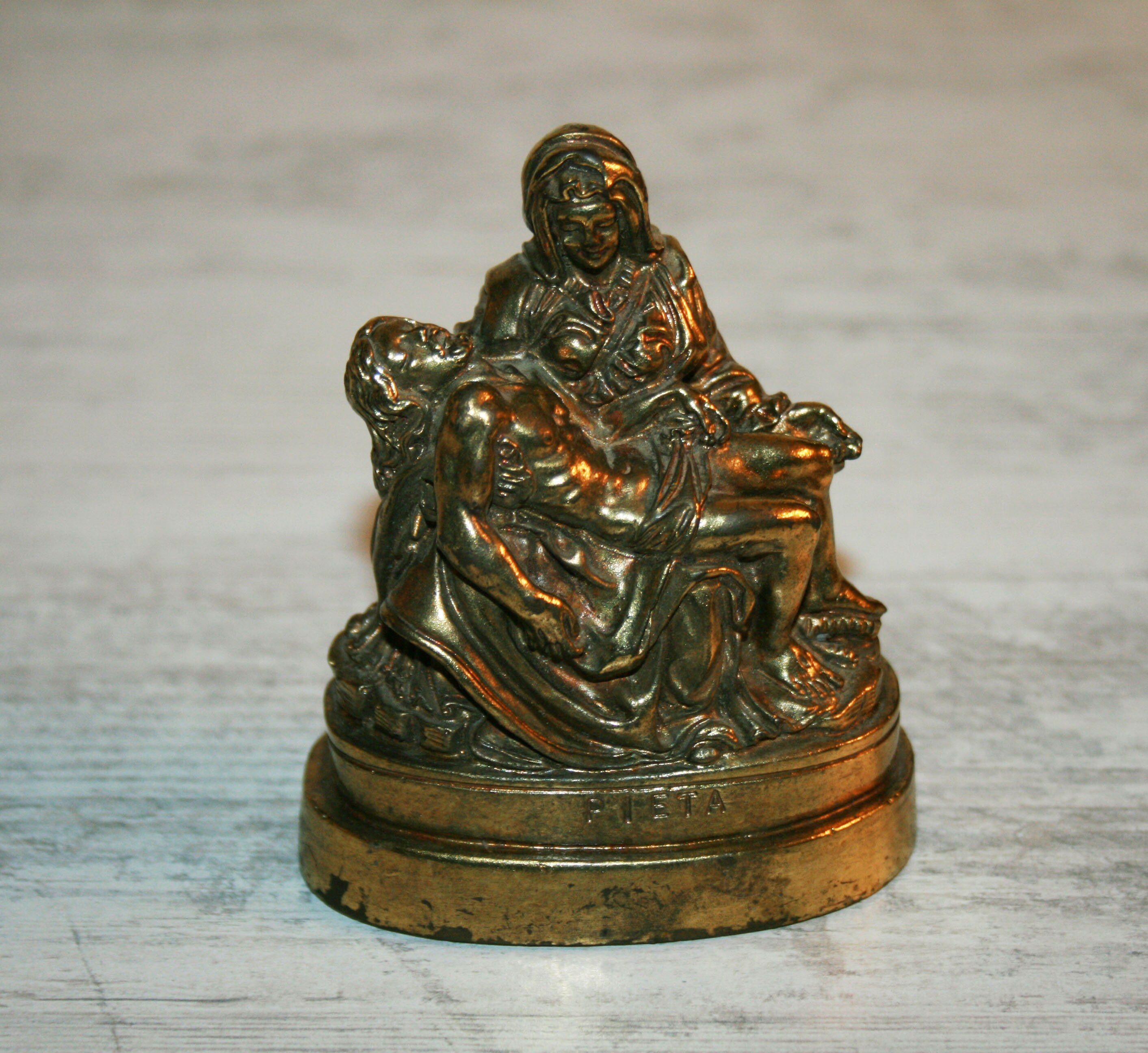 Michelangelo's Pieta Jesus Christ and Mother Mary Madonna Saint Peter's ...