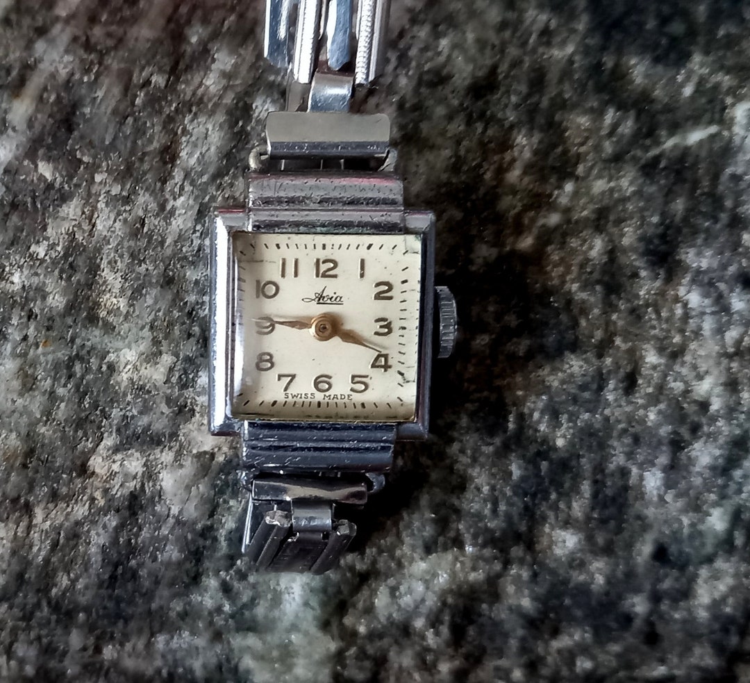 Vintage Avia Ladies Wristwatch, Mechanical Wind-up, Swiss Made - Etsy