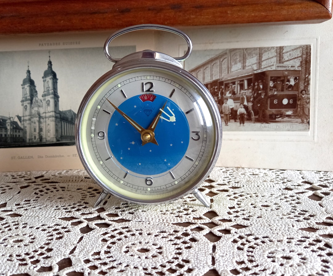 Vintage Alarm Clock, China, Animated Clock, Mechanical Clock, Space Era ...