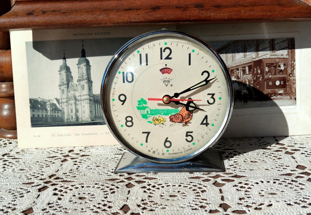 Vintage Alarm Clock, China, Animated Clock, Mechanical Clock, Hen ...