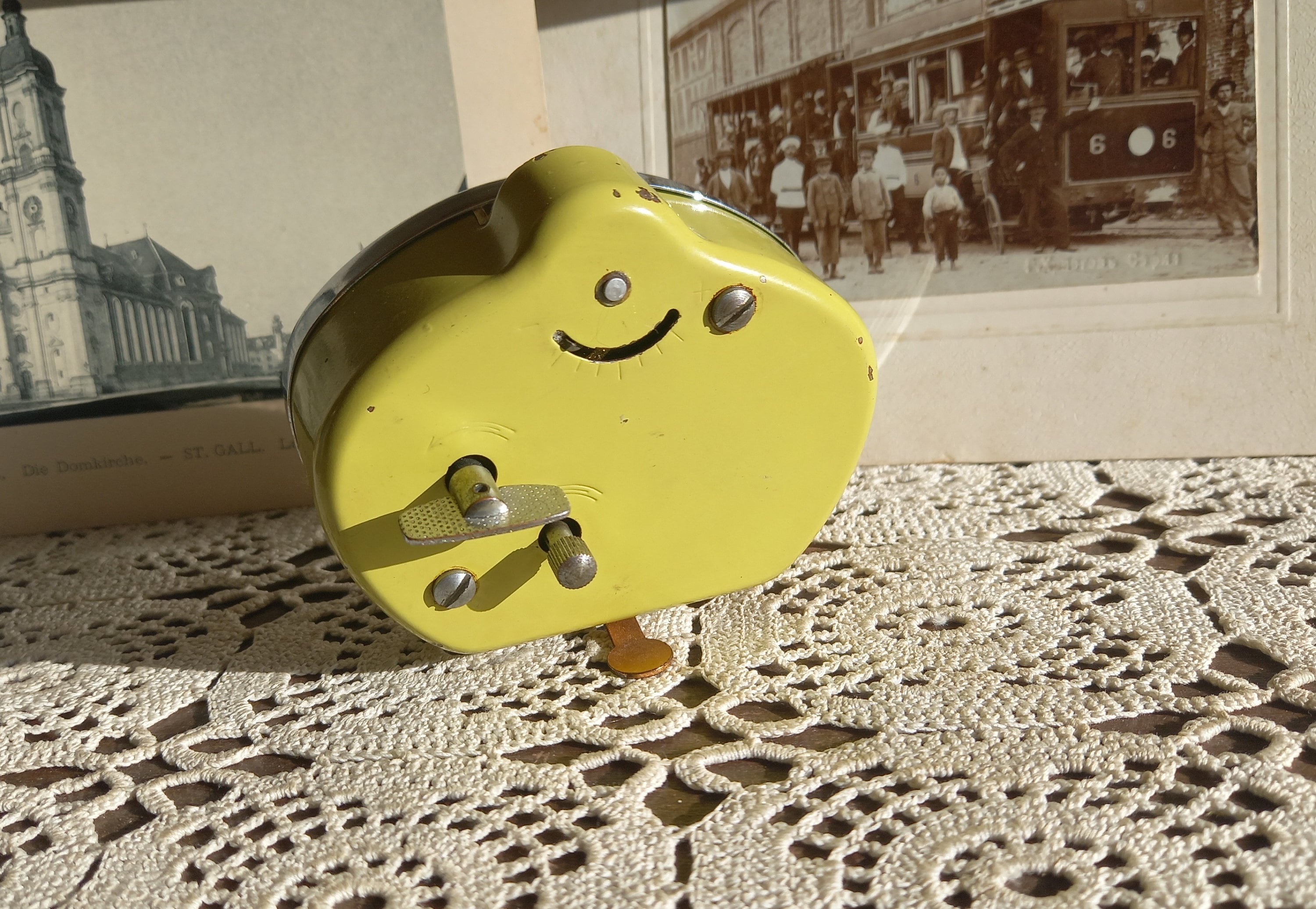 Vintage Clock White Dove Mechanical Clock China Wind up - Etsy