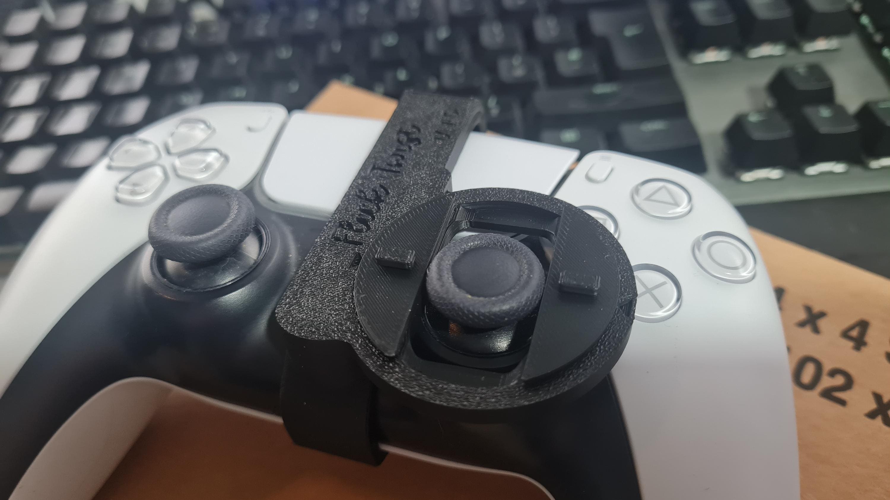 Flick Twist - PS5 Golf Swing Trainer | Flick Twist Analog Stick Guide ...