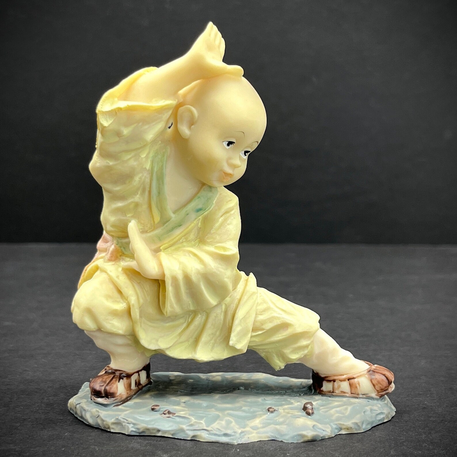 Chinese Young Shaolin Monk Figurine Buddhist Statue #3 Kung Fu Martial ...