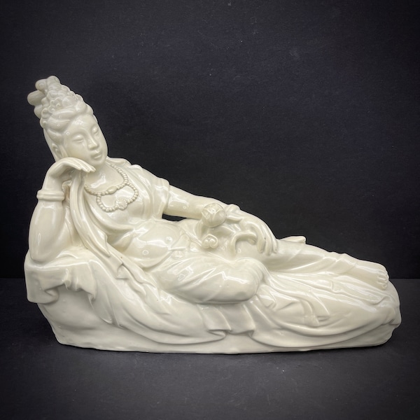 Porcelain Chinese Guan Yin Statue - Etsy