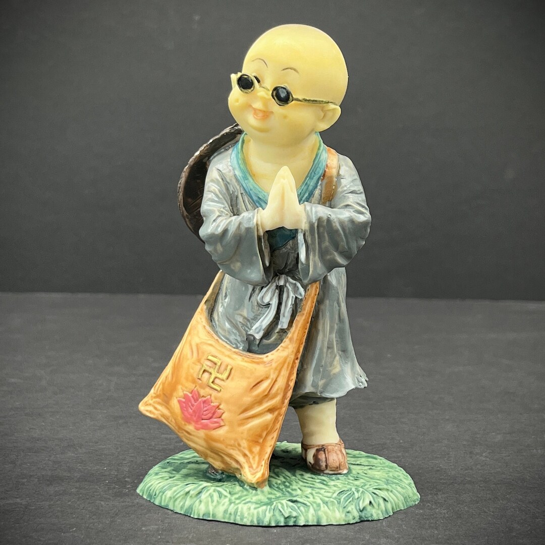 Chinese Young Shaolin Monk Figurine Buddhist Statue #4 Kung Fu Martial ...