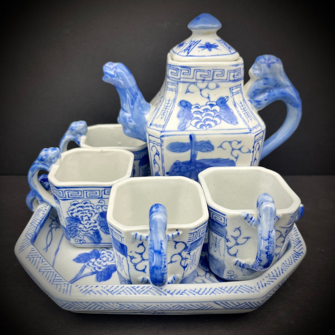 Chinese Blue White Porcelain Tea Set Wine Set Sake Set Dragons Ceramic ...