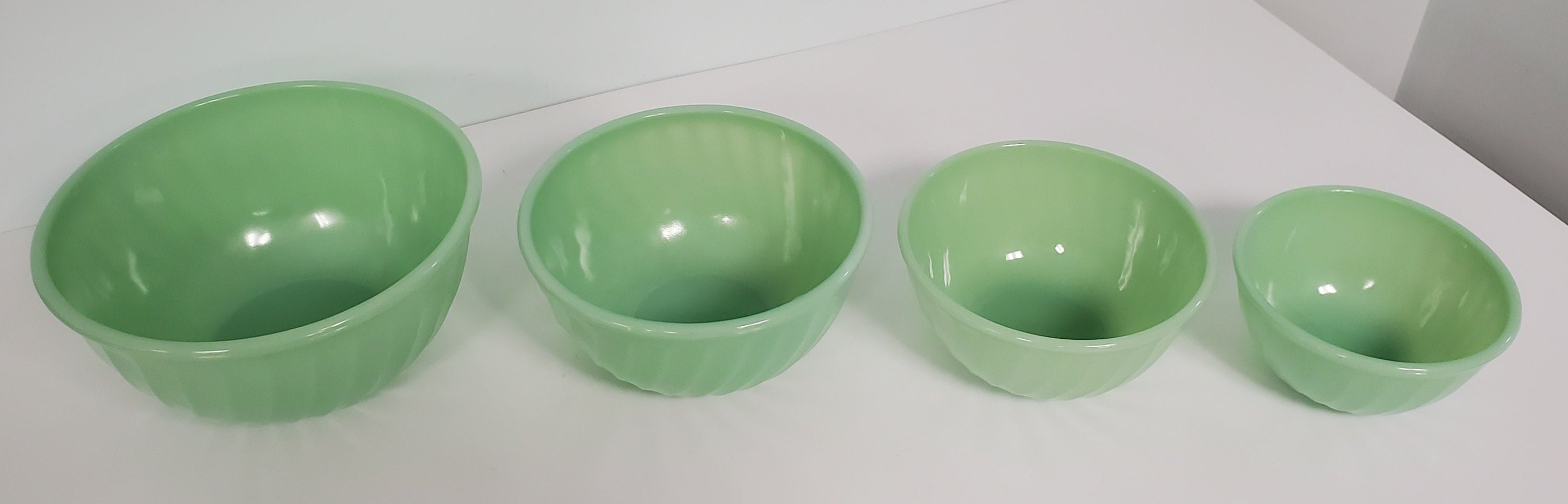 Vintage Fire King JADEITE Swirl Mixing Bowl Set - Etsy