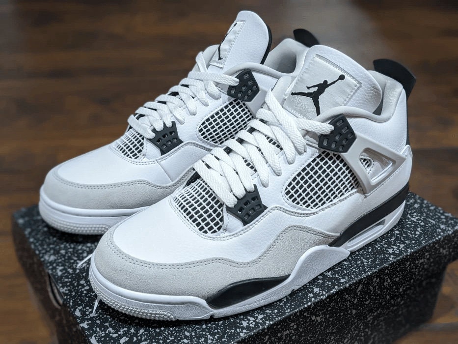 Nike Air Jordan 4 Retro Shoes - munimoro.gob.pe
