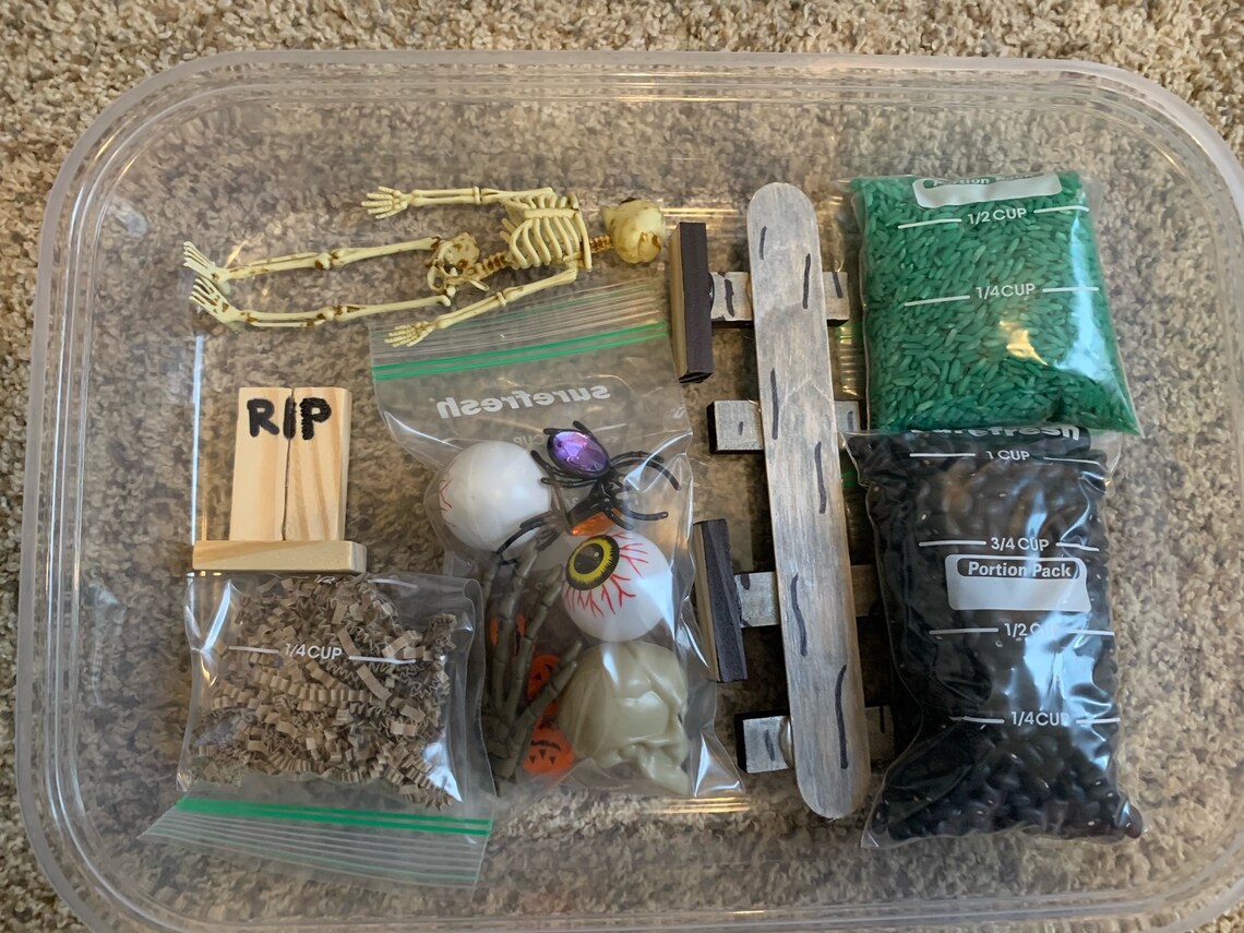 Halloween Sensory Bin Activity Kit for Kids - Spooky Sensory Bin ...