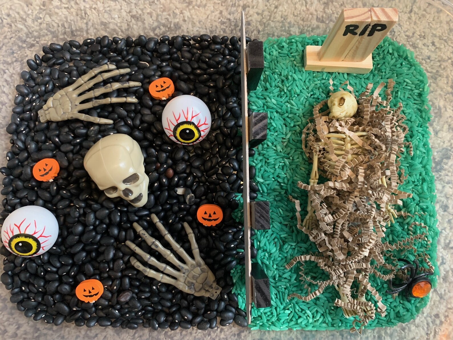 Halloween Sensory Bin Activity Kit for Kids - Spooky Sensory Bin ...